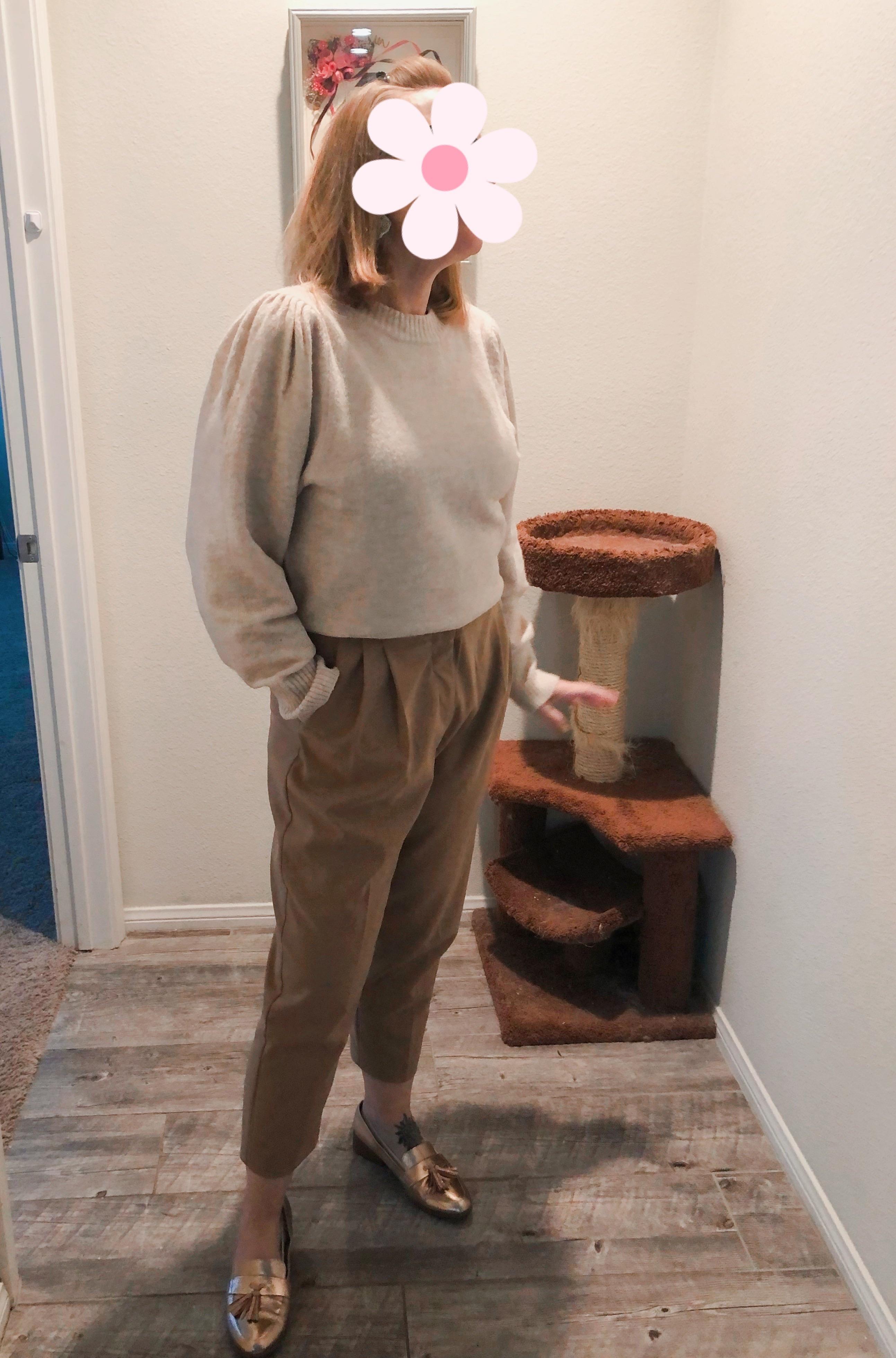 Keeping It Neutral and Simple | Scrolller