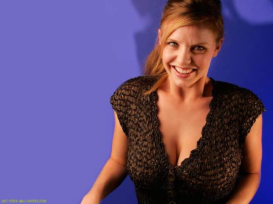 Kelli Garner | Scrolller