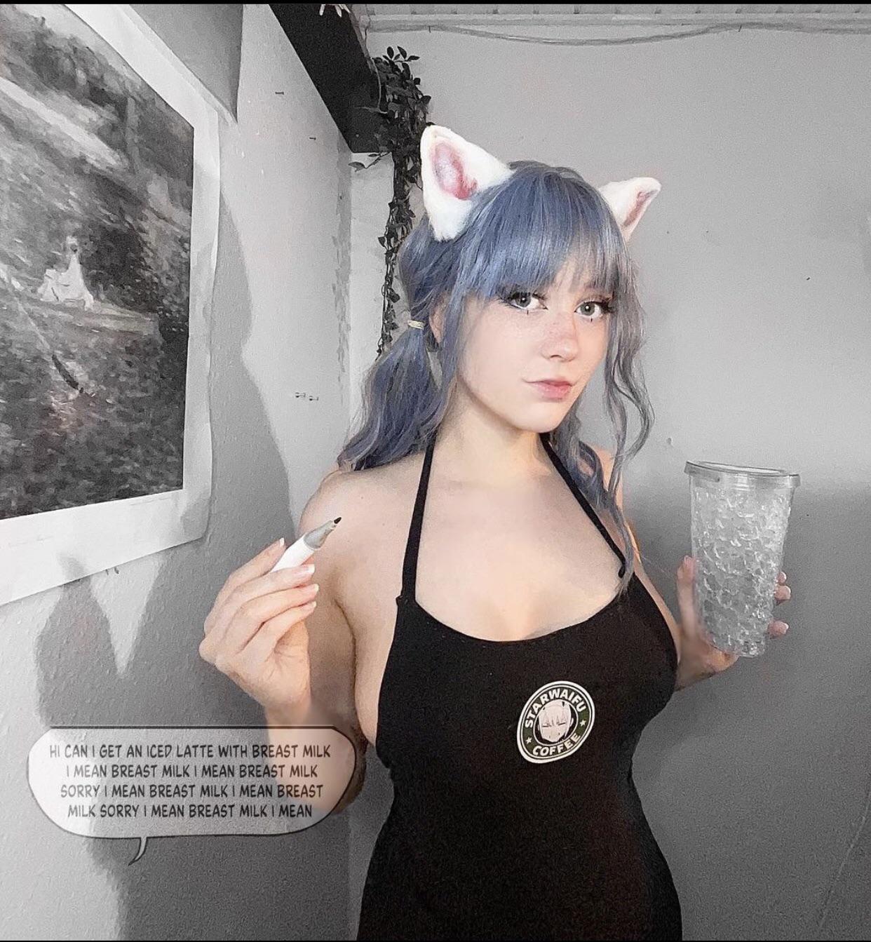 @keziapetrine take on the Starbucks apron meme^^ | Scrolller