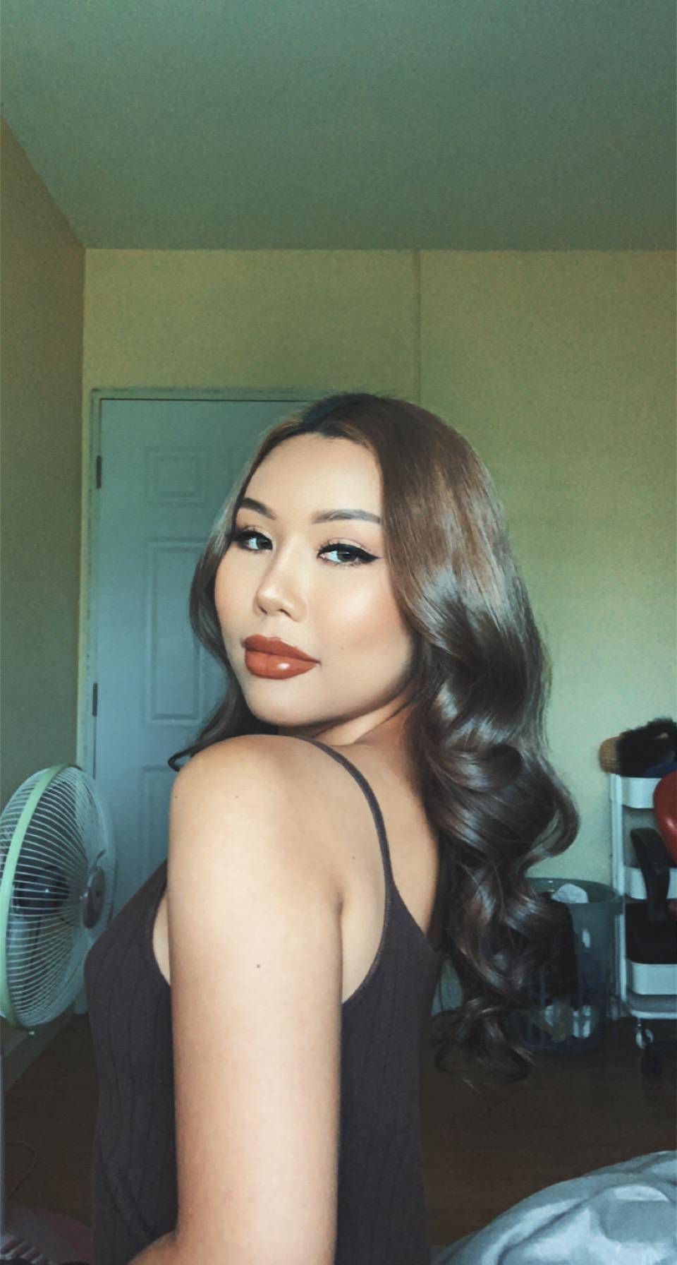 Khloe Babe | Scrolller