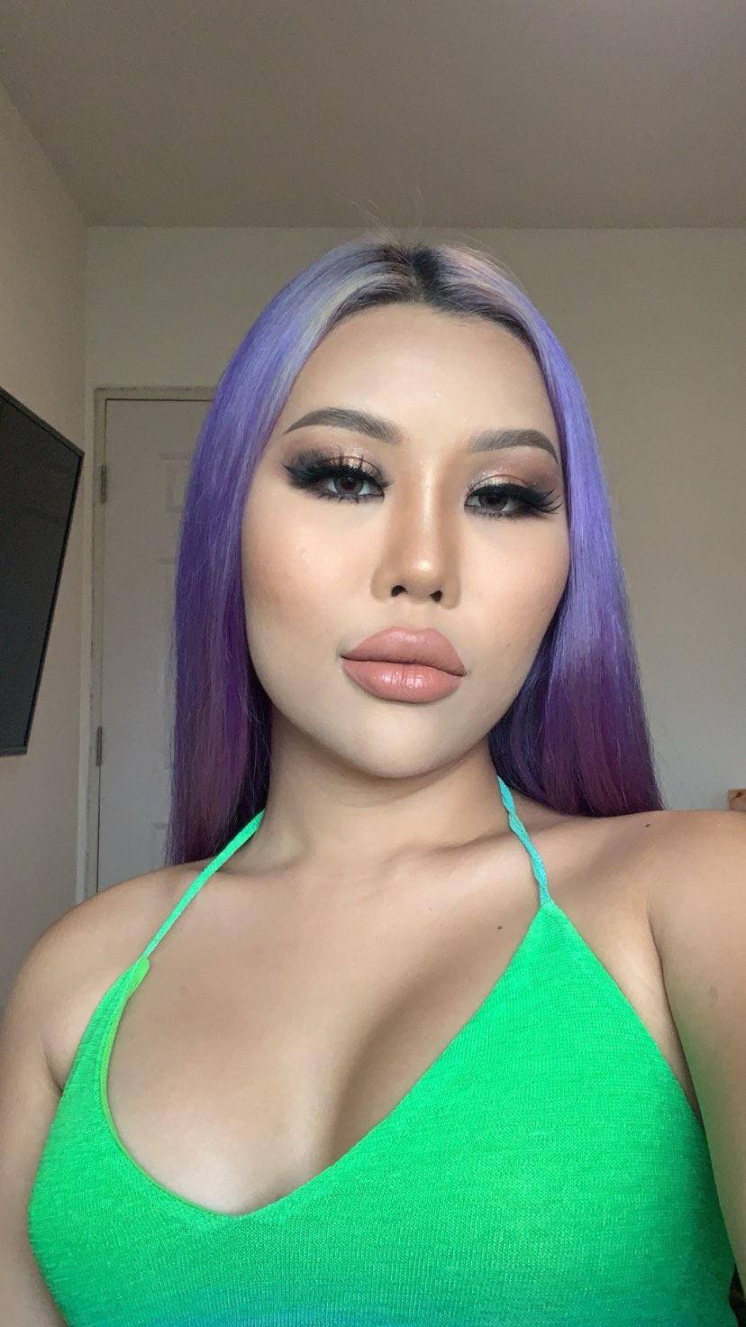 Khloe Babe | Scrolller