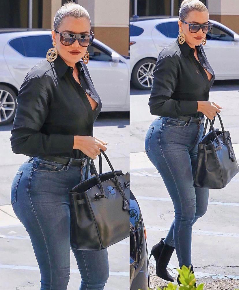 Khloe in jeans 🔥 | Scrolller