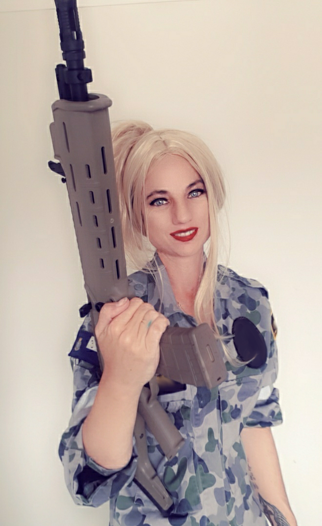 Kiara 👇 | Scrolller