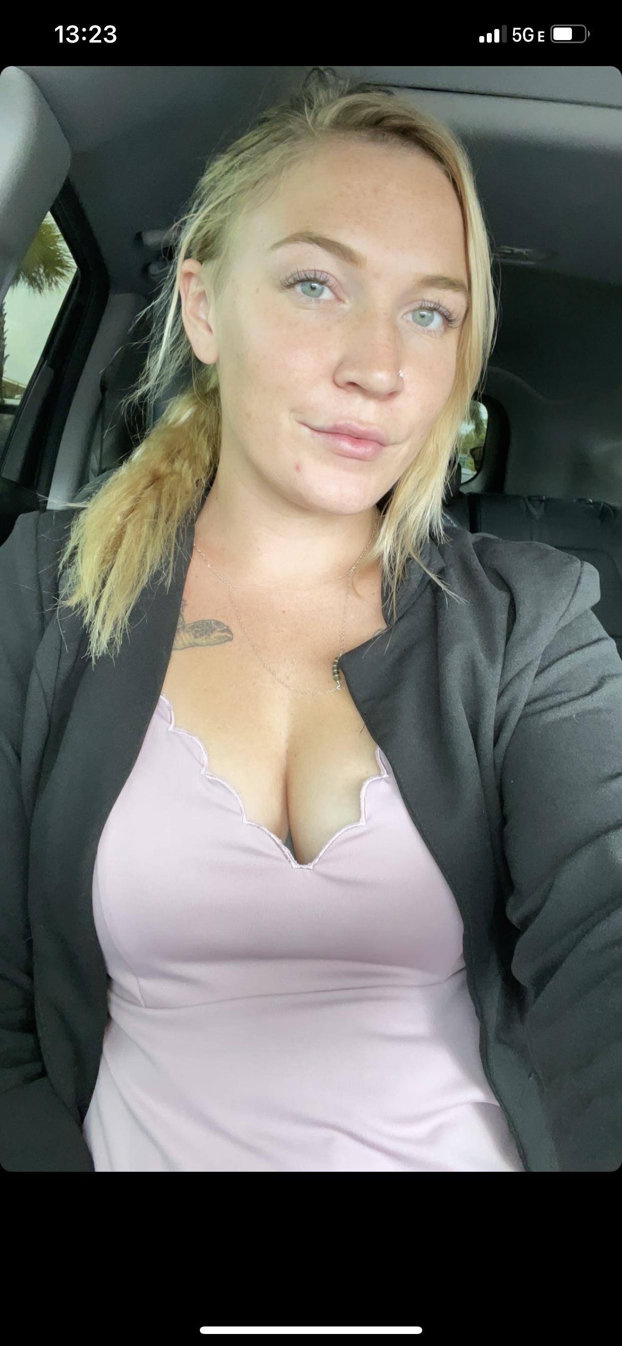 [kik legendairycow_47] let’s trade gfs, and cum. | Scrolller