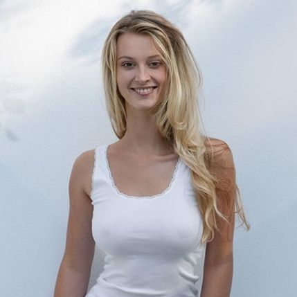 [Kik myalphatoserve] Let's worship Femjoy Carisha together, this is a perfect godess | Scrolller