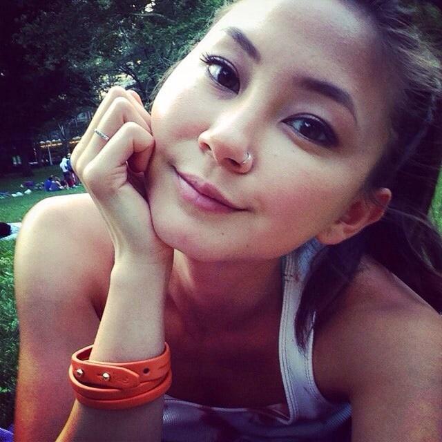 Kimiko Glenn | Scrolller