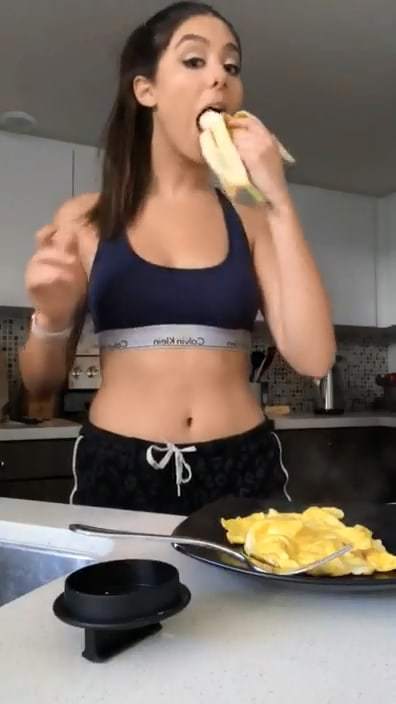 Kira Kosarin | Scrolller