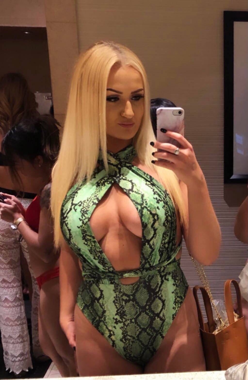 Missing Vegas | Scrolller