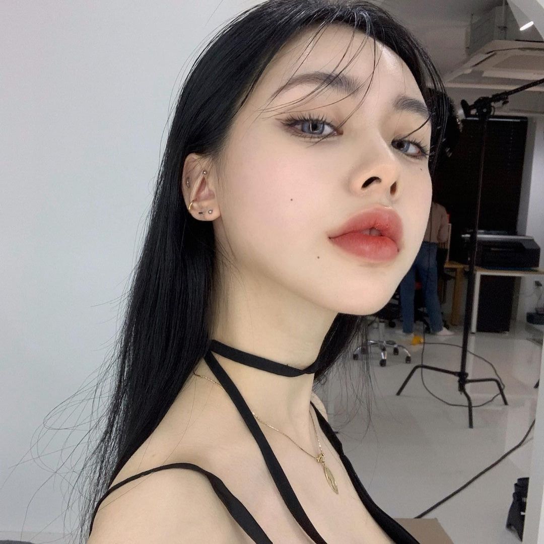 Kisses for everyone | Scrolller