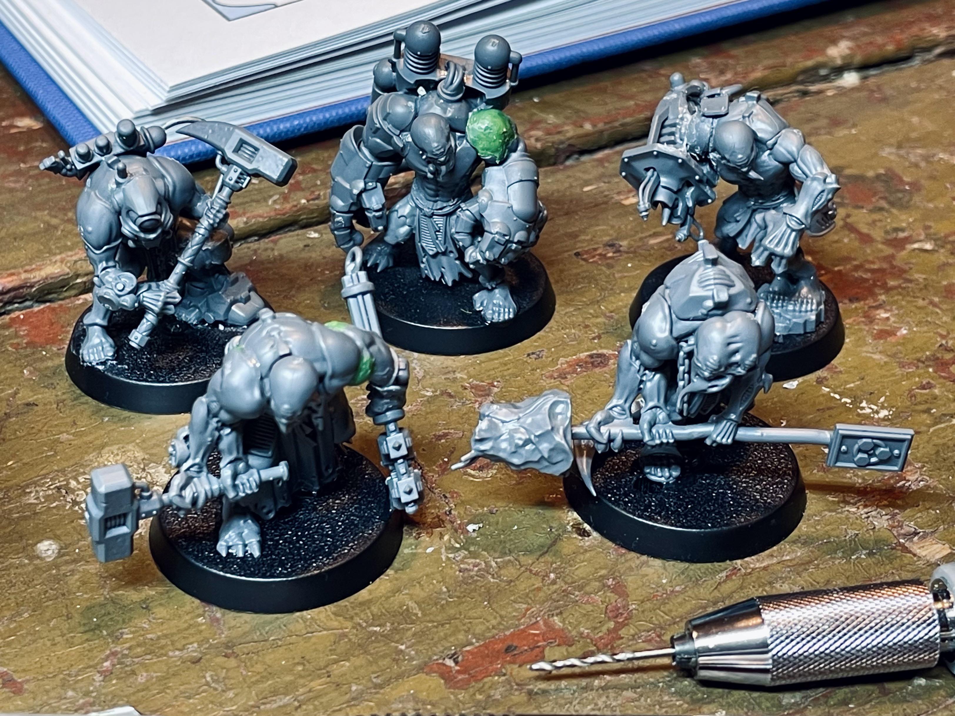 Kit-bashed Aberrants for my rock boring company | Scrolller