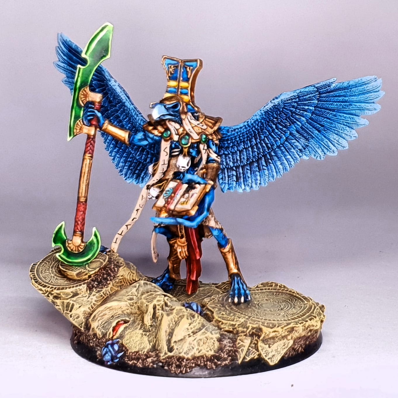 Kitbashed Daemon prince of Tzeentch. | Scrolller