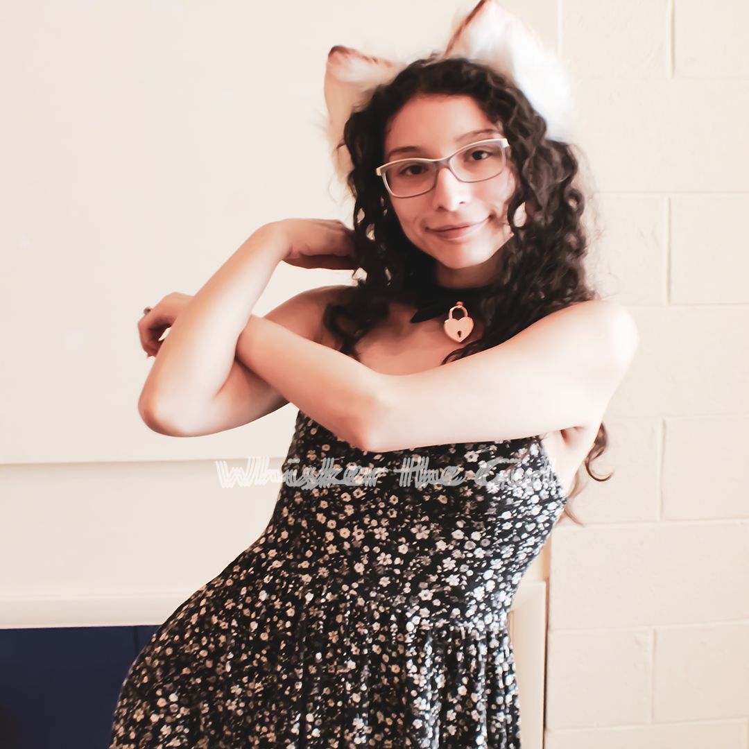 Make sure to stretch, flexibility is always a turn on! ☺ | Scrolller