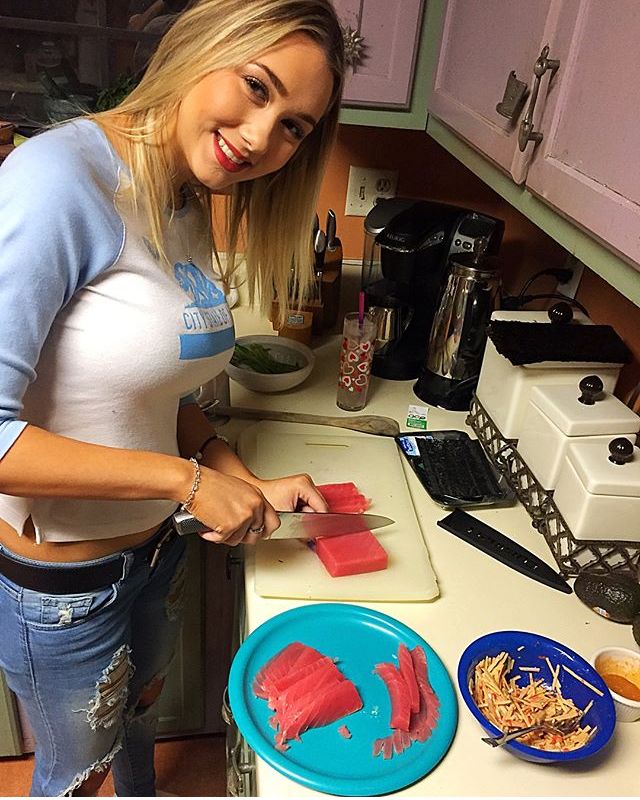 Knife skills | Scrolller