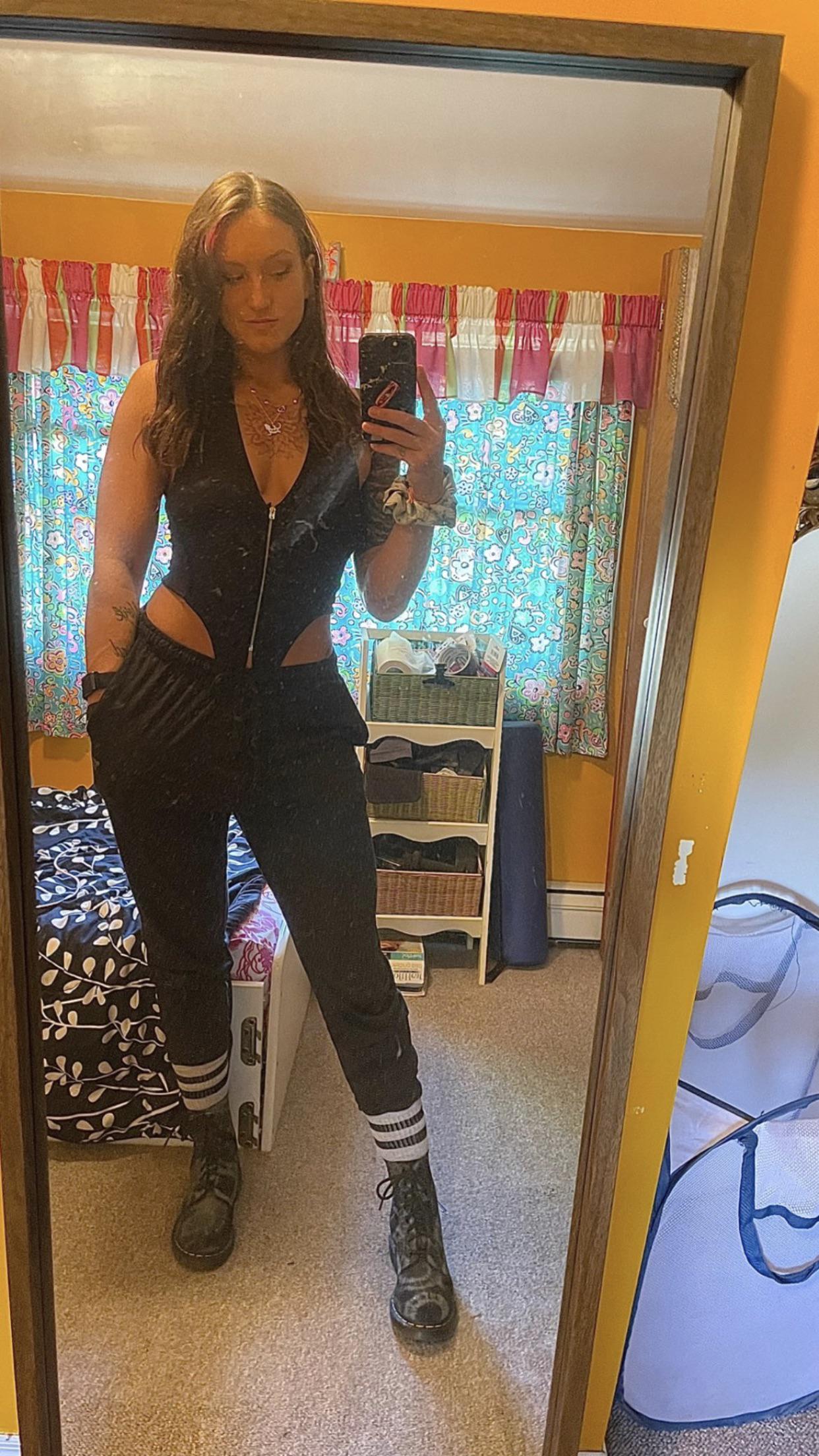 Kris Statlander 👽 | Scrolller