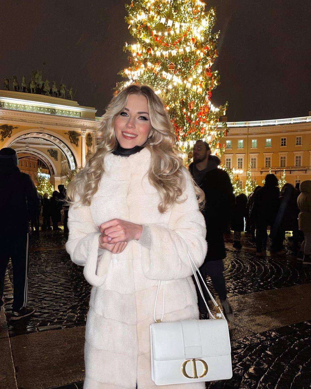 Kriss of Russia | Scrolller