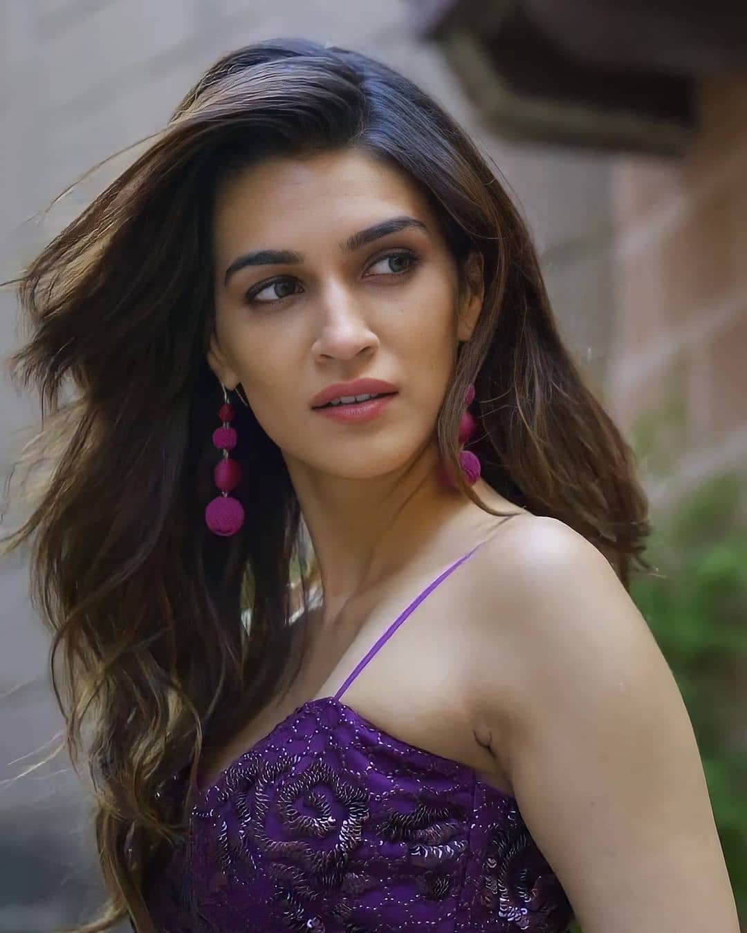 Kriti Sanon | Scrolller