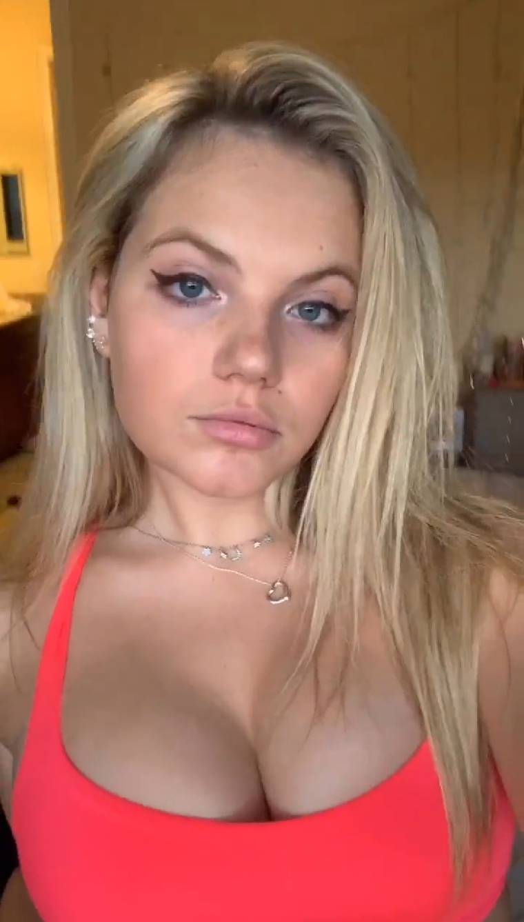 Kyla Deaver | Scrolller