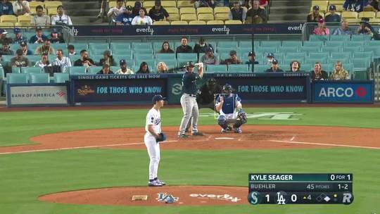 Kyle Seager shows why he's the superior Seager, crushes 2 run home run to give the Mariners a 3 ...