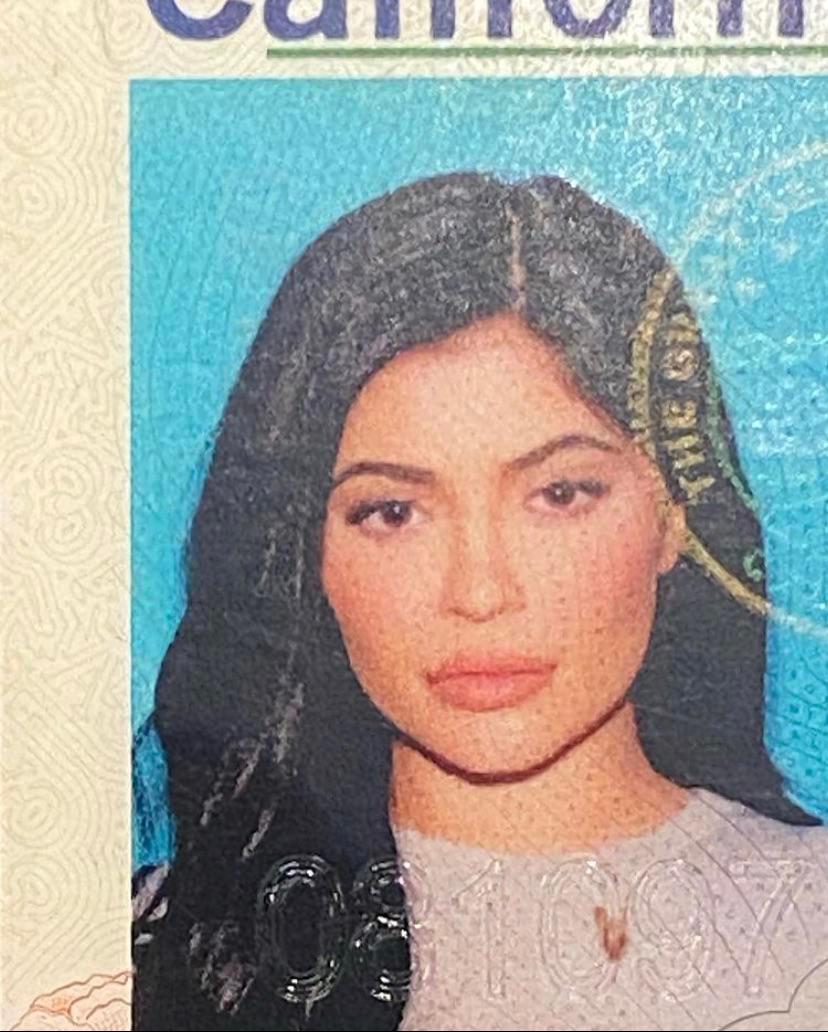Kylie looks so hot even in her drivers license | Scrolller