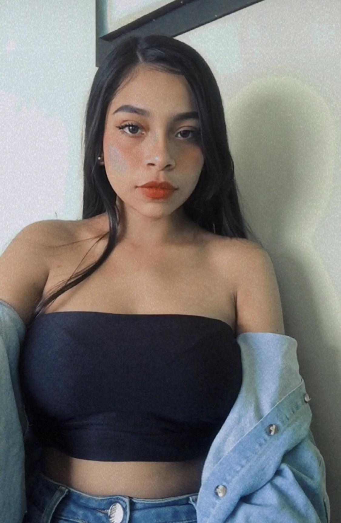 La amiga de mi prima | Scrolller