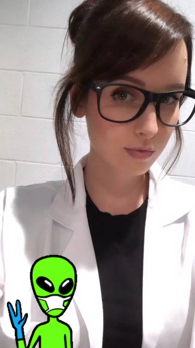 Lab coat | Scrolller