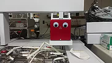 Lab equipment + eyes = fun | Scrolller