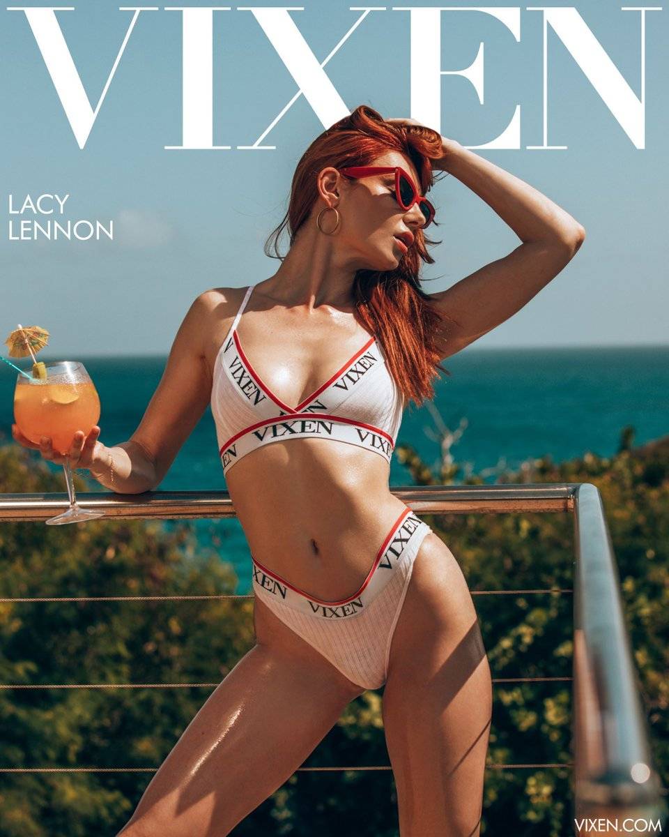 Lacey Lennon | Scrolller