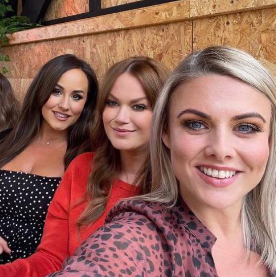 Ladies night out | Scrolller