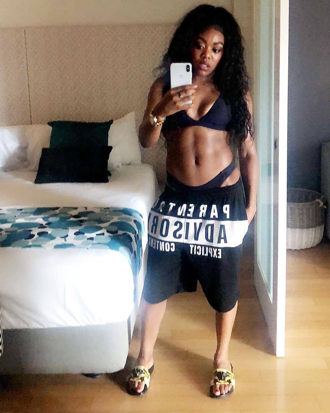 Lady Leshurr bra selfie | Scrolller