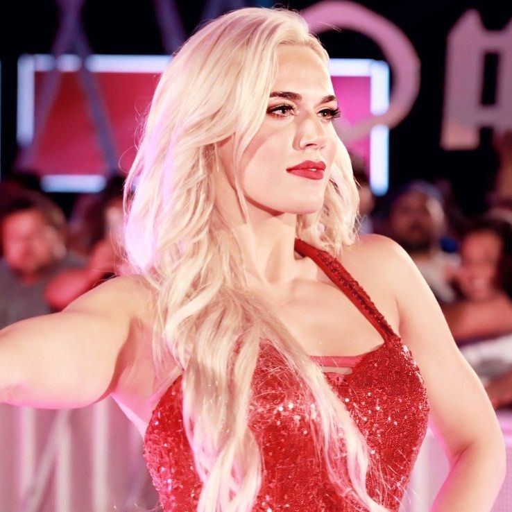 Lana in Red | Scrolller