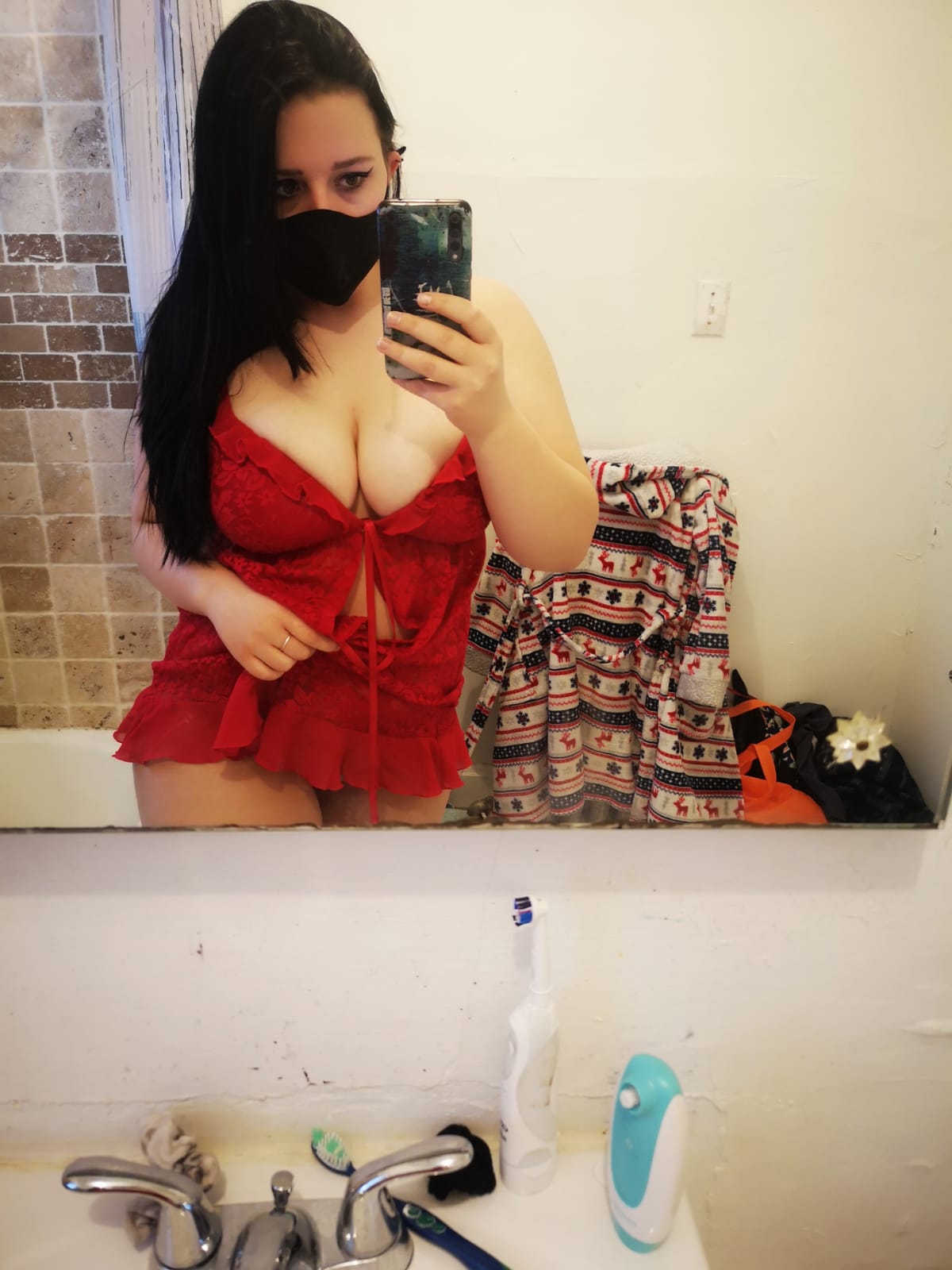 Last post wasn't clothed enough. Hope this is more to your liking | Scrolller