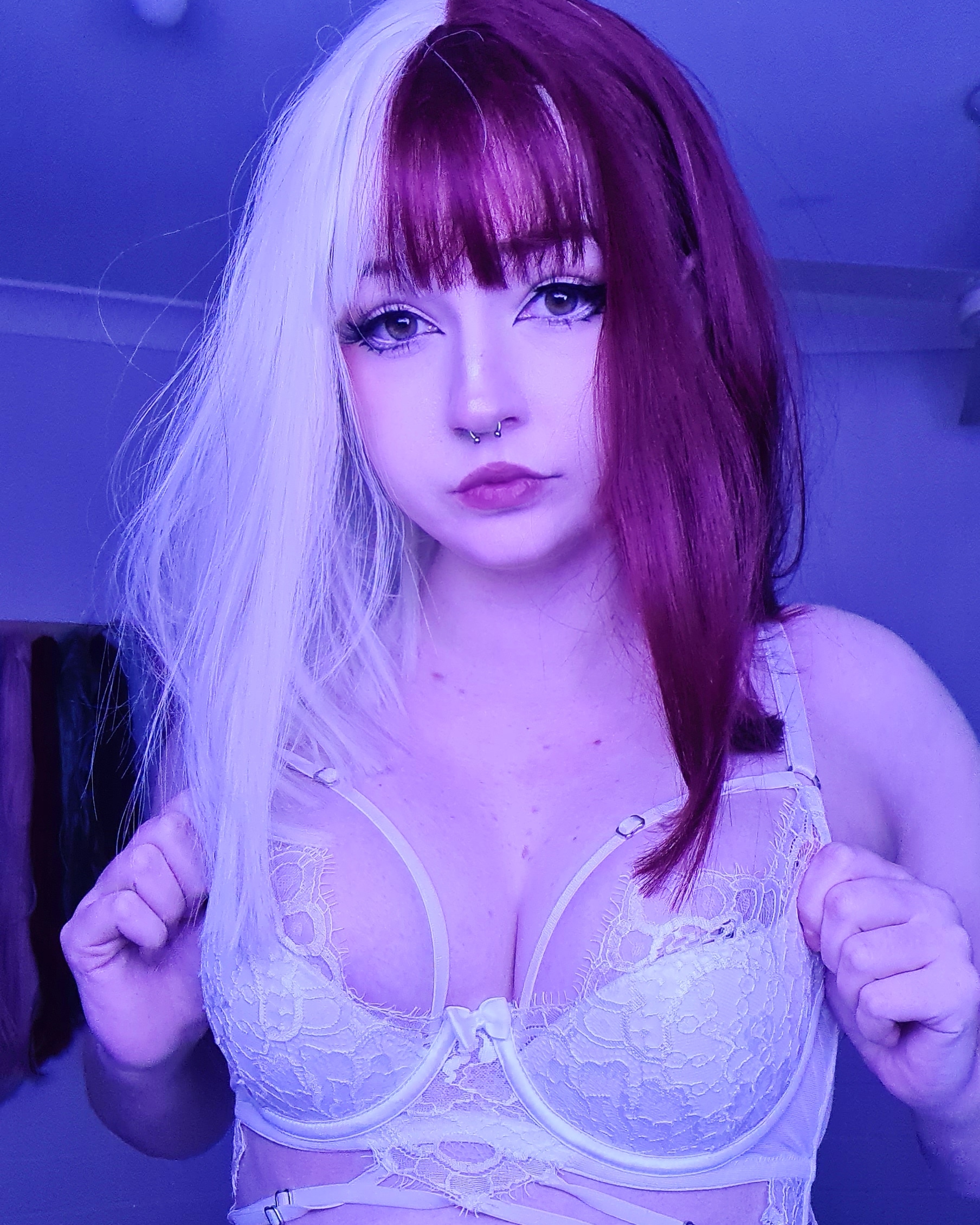 Last year's ivory Candace | Scrolller