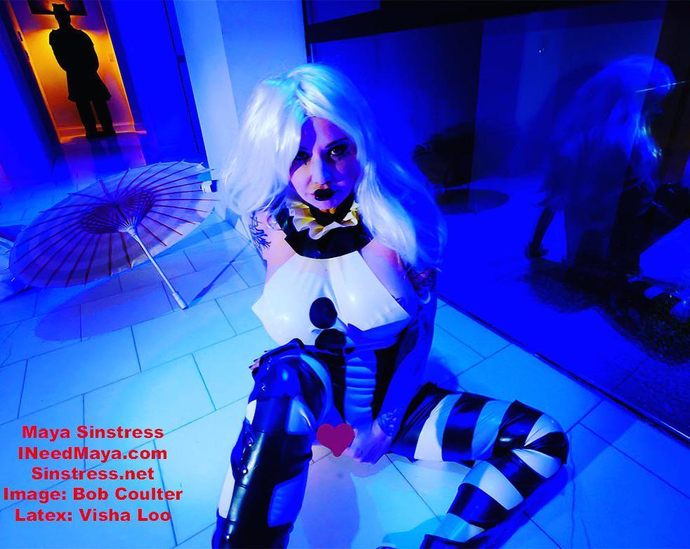 Latex clown | Scrolller