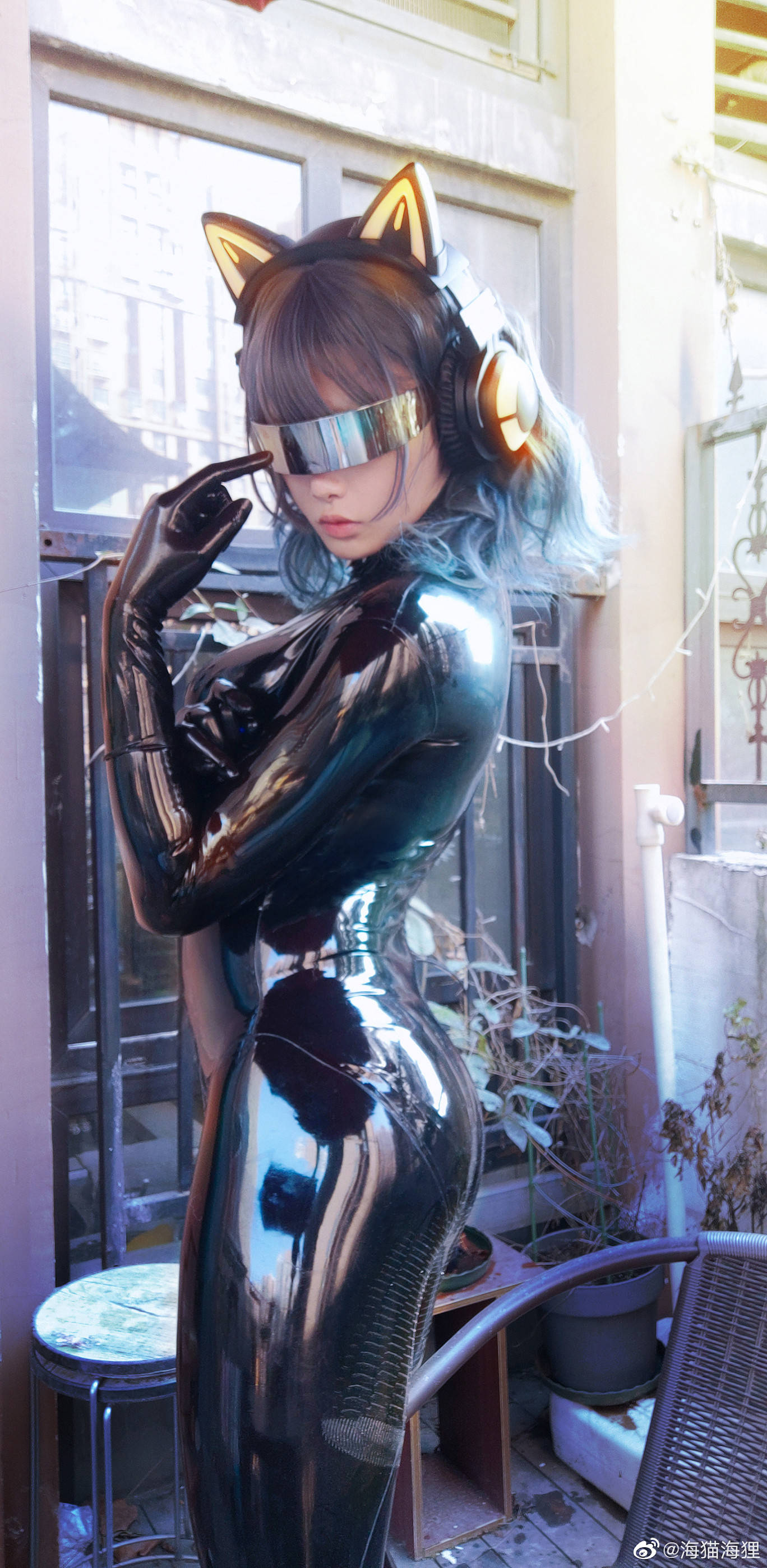 Latex Cyber Cat | Scrolller