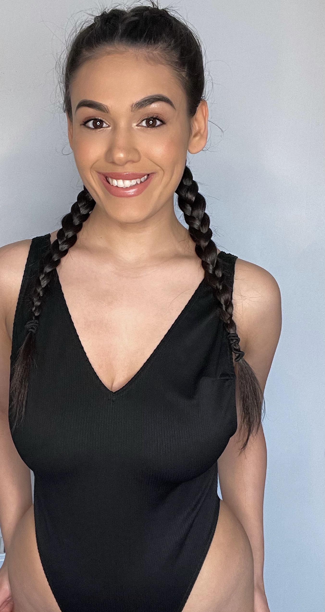 latina x Irish | Scrolller