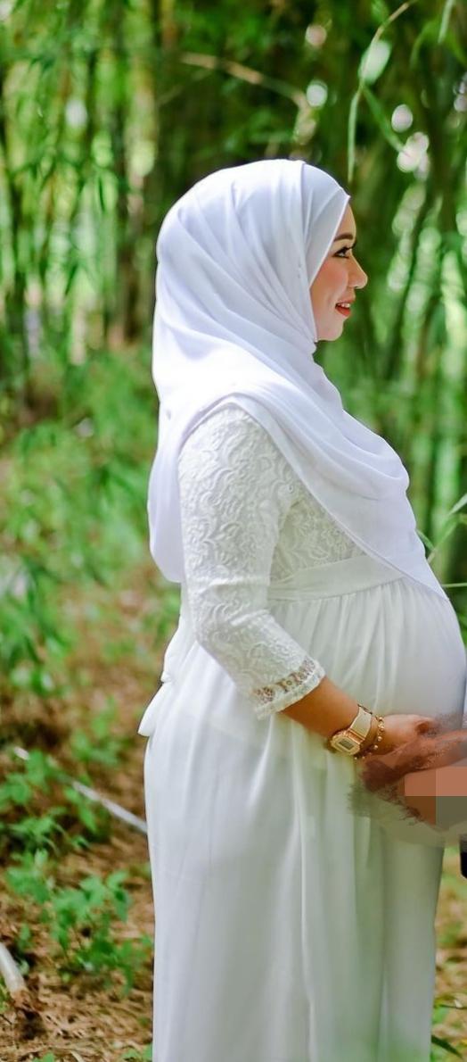 Hijab Preggy | Scrolller