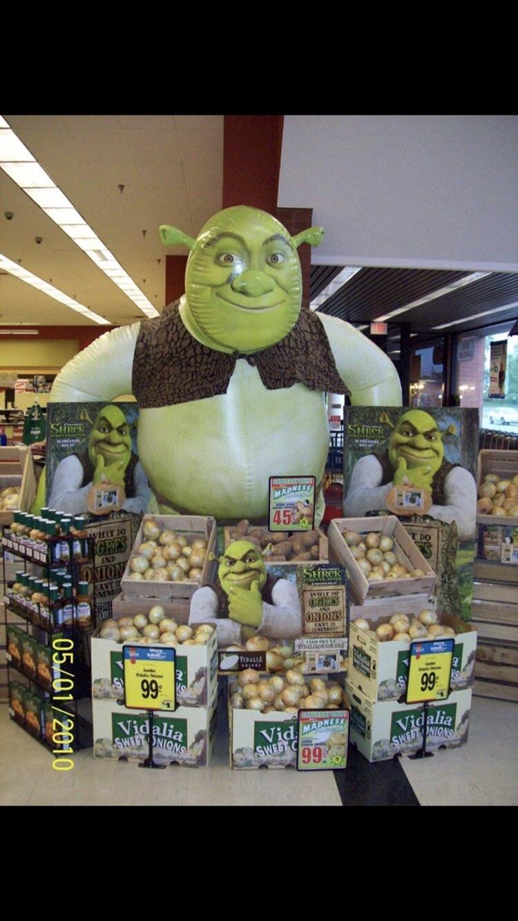 Layers of onions to go around everyone | Scrolller