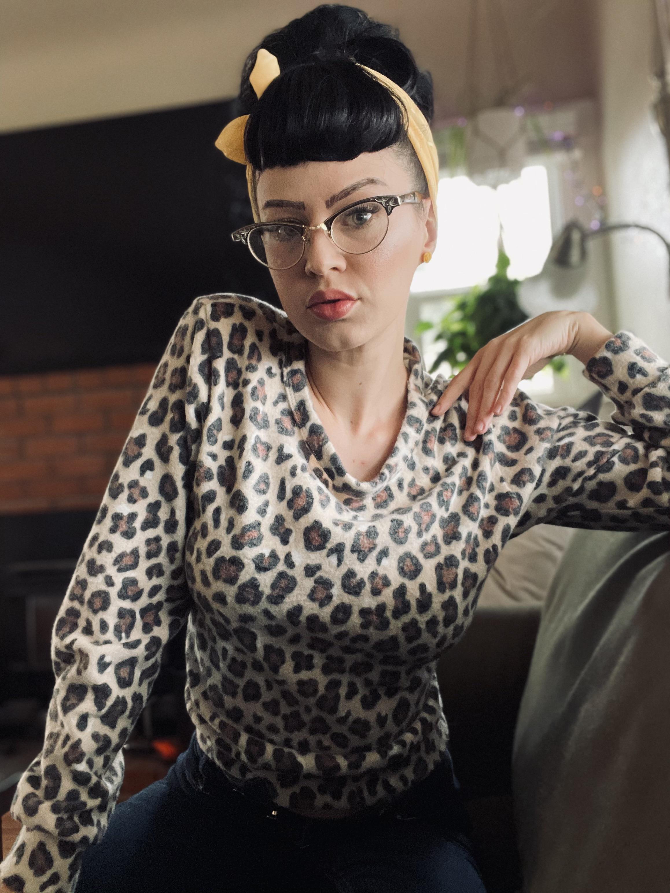 Lazy pinup today | Scrolller