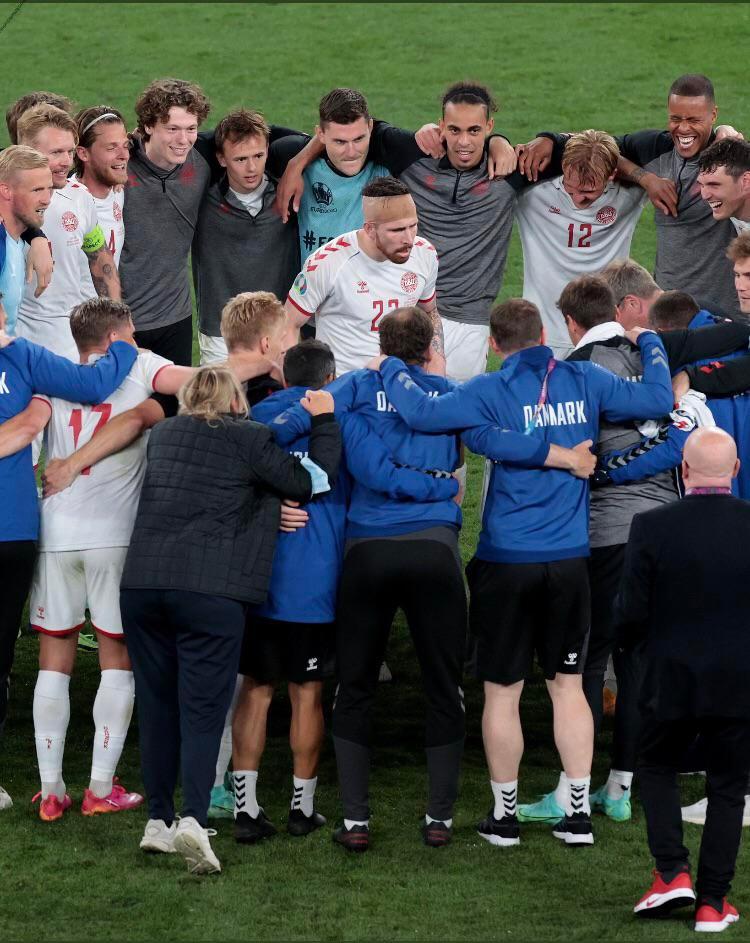 LEADER 🇩🇰🇩🇰 | Scrolller