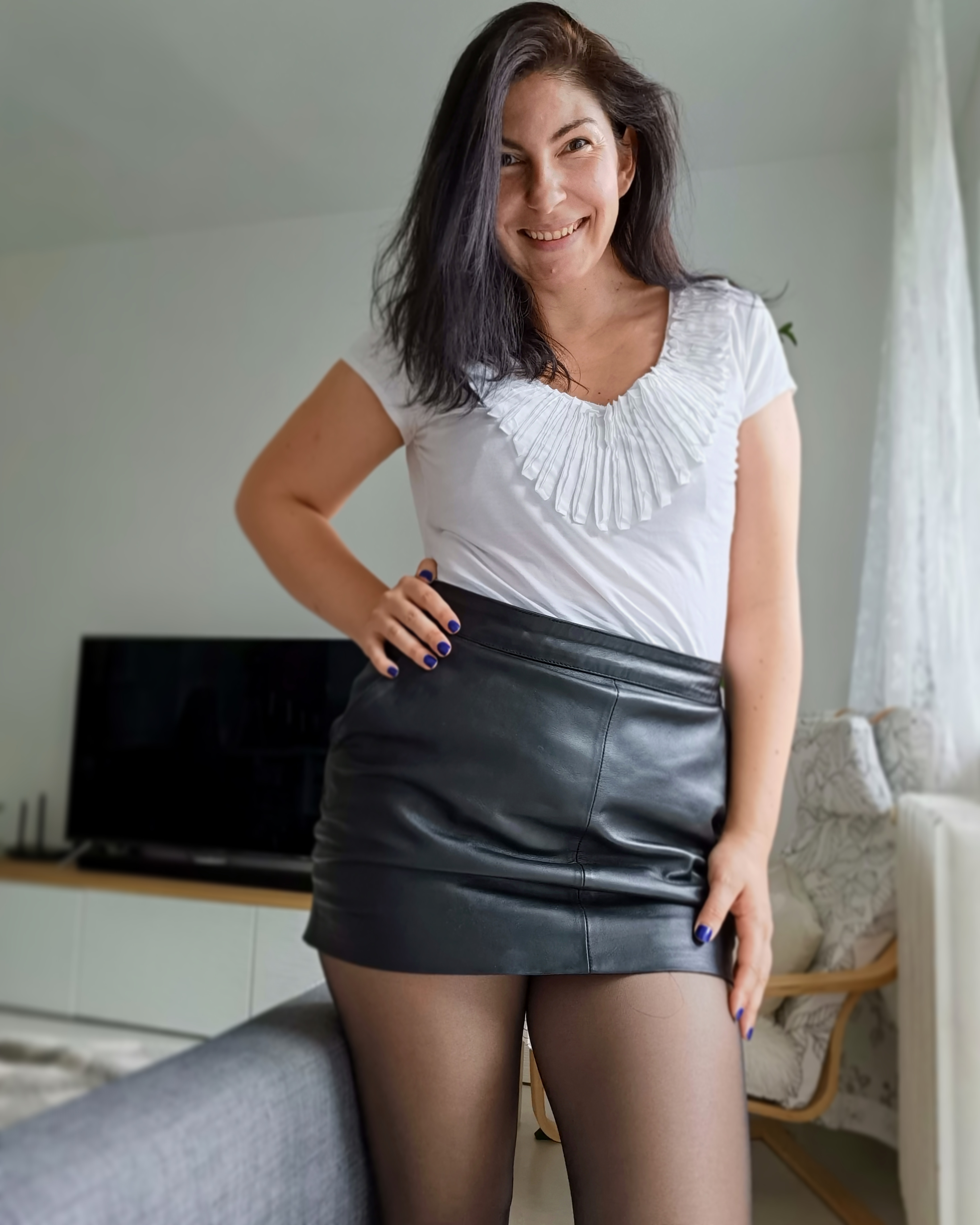 Leather mini skirt and Wolford satin touch 👌 | Scrolller