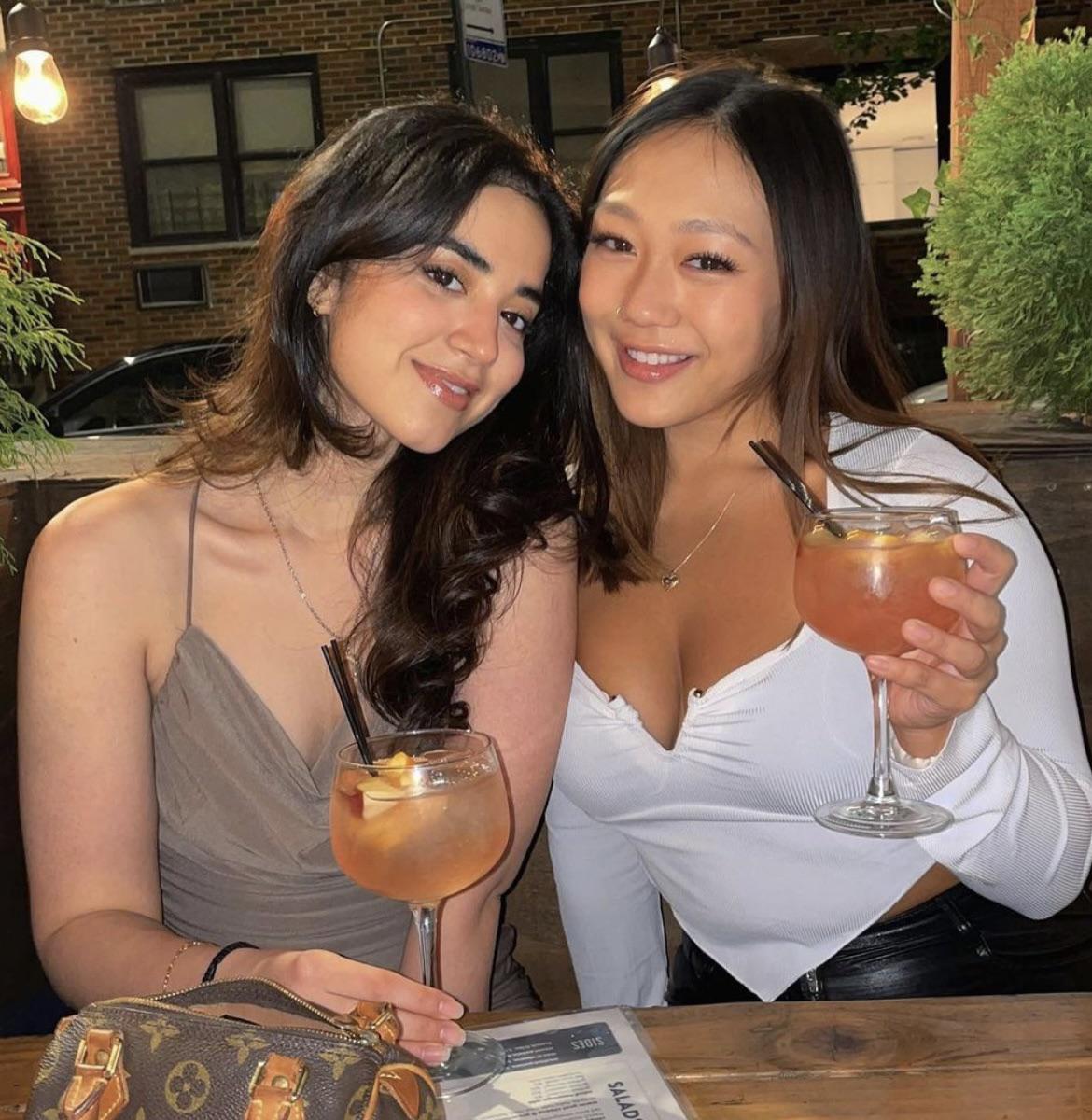 Left or right | Scrolller