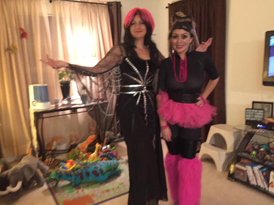 Left or right milf? | Scrolller