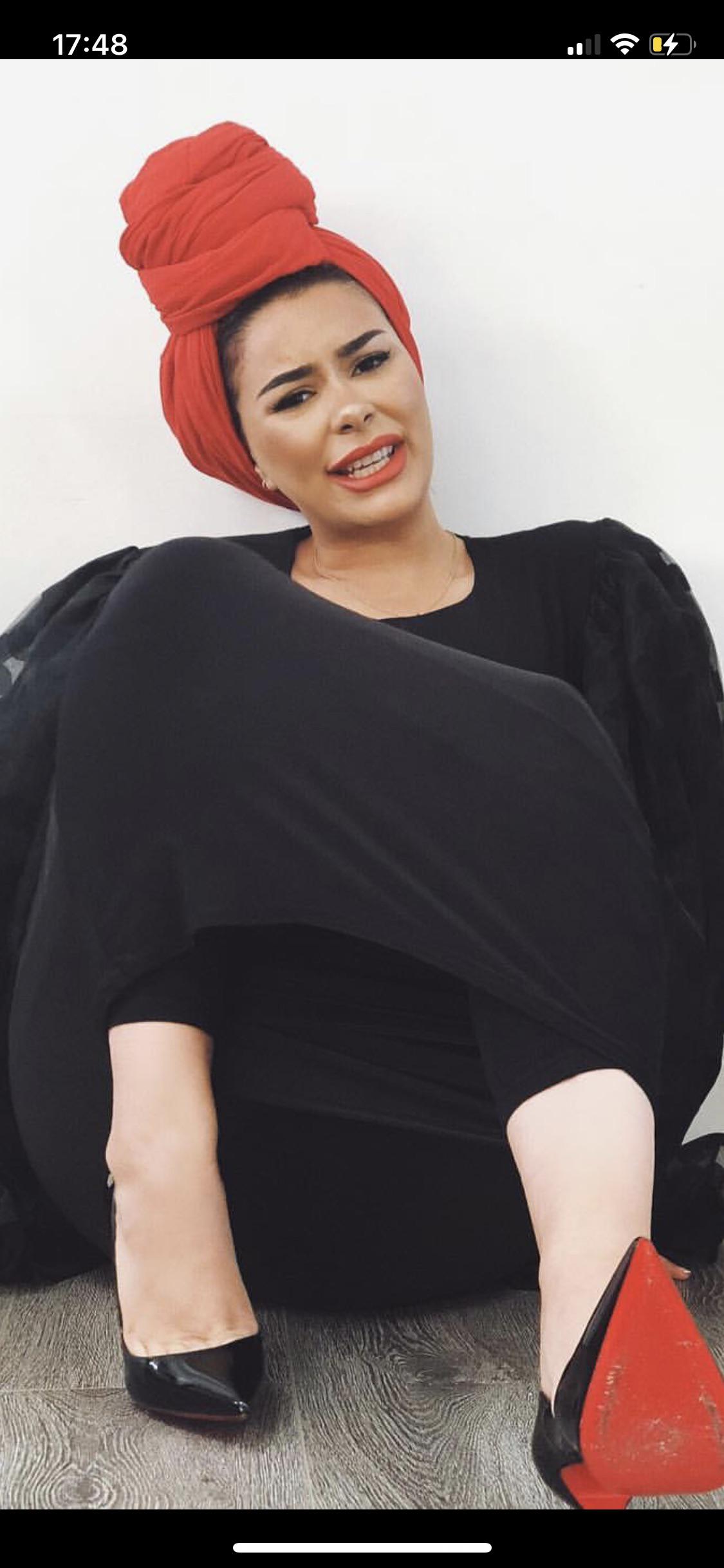 Legs up ready to get the d | Scrolller