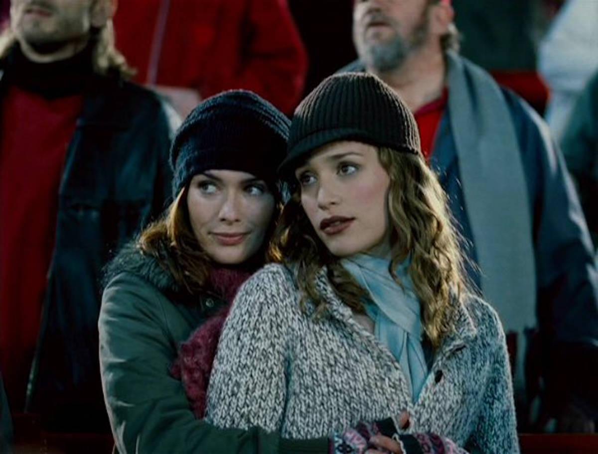 Lena Headey And Piper Perabo Scrolller
