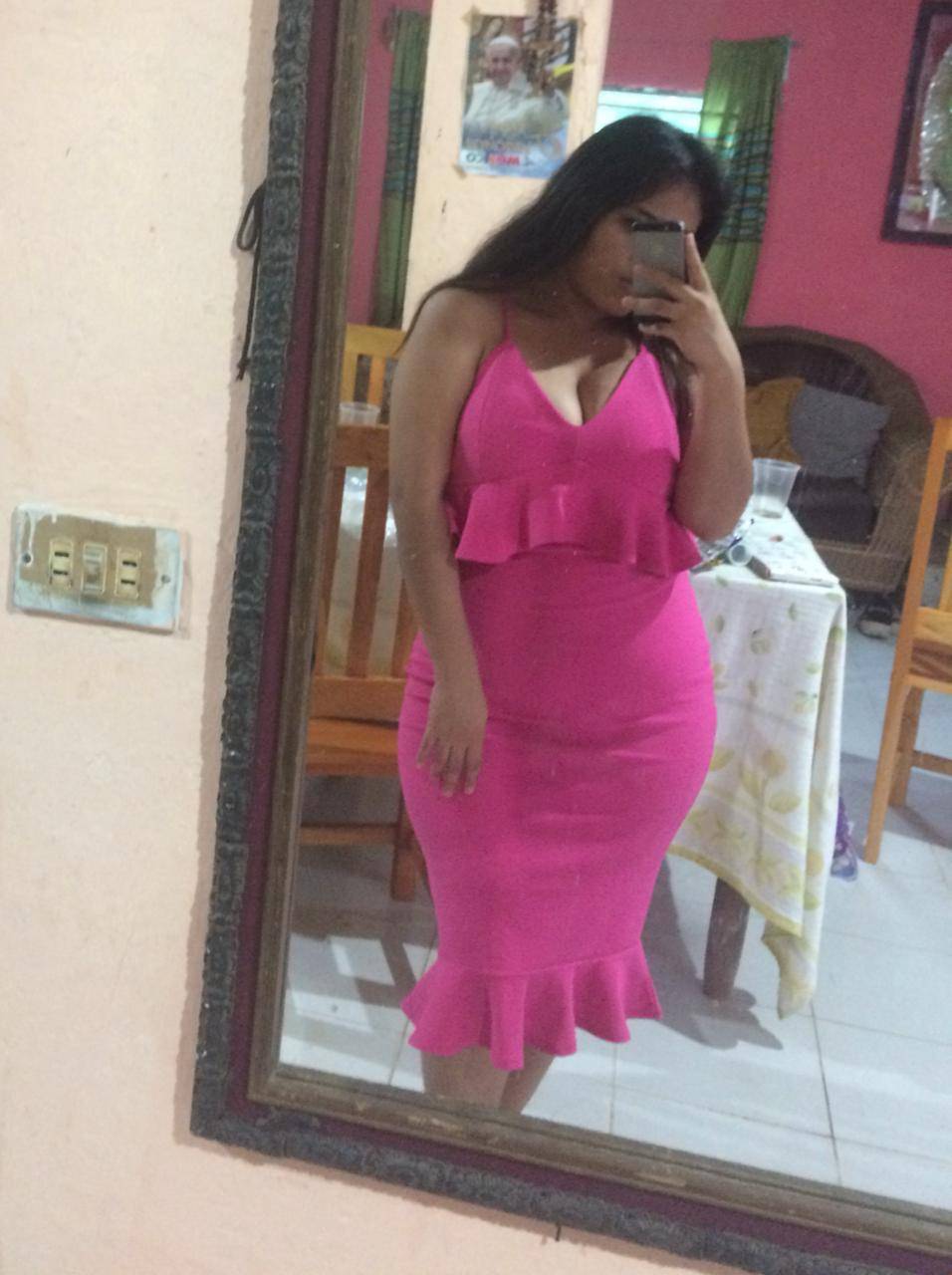 LES GUSTA LAS MILFS? VOTE UP / VOTE DOWN 🥵 | Scrolller