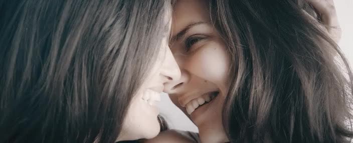 Lesbians In Slo Mo | Scrolller