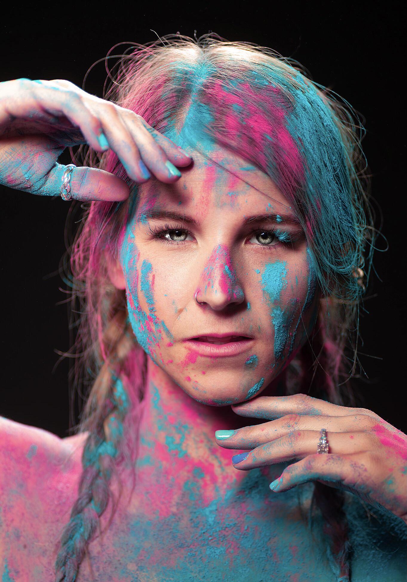 Let me color your world 🌎 | Scrolller