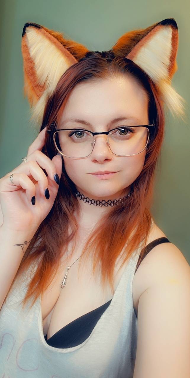 Let me show you why they call me a "fox" 🦊 | Scrolller