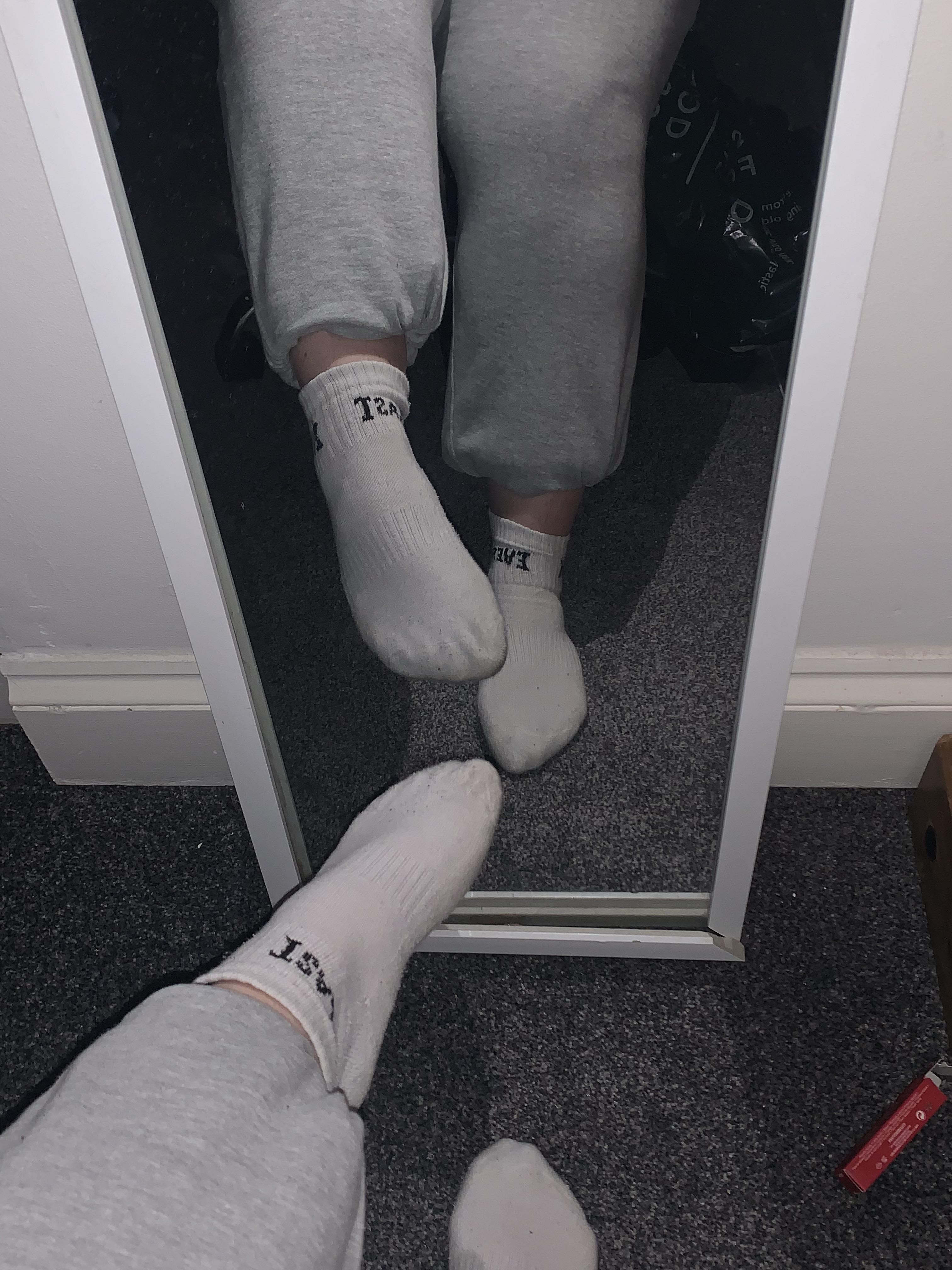Let Me Smother You With My Feet Scrolller