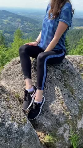 Let‘s go hiking and let me take care of your wood. | Scrolller